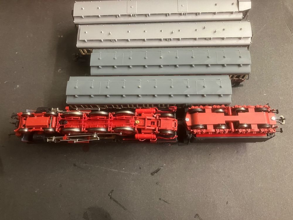 Roco BR 17, 4 Wagen mit Licht, 2 Wagen mit Passagieren (Gebraucht) in ...