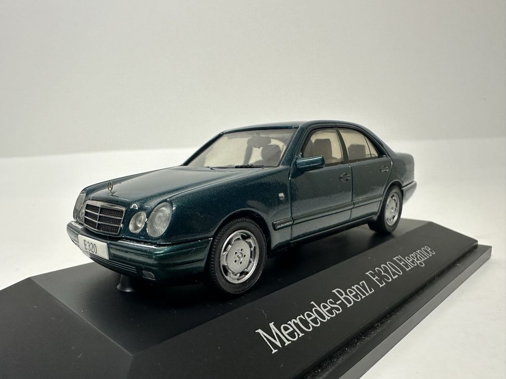 Mercedes-Benz E320 Elegance 1:43, inkl. Acrylbox, HERPA (Gebraucht) in Zofingen für CHF 20 – mit ...
