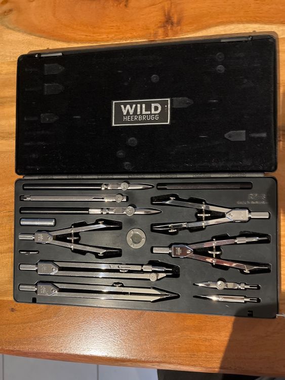 Zirkel Wild Heerbrugg RZ-32 Reisszeug (D'occasion) à pour CHF 65 – avec ...