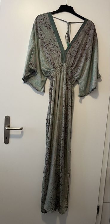 Zwei Strandkleider (ein ist mit 30% Seide) (Neu (gemäss Beschreibung ...