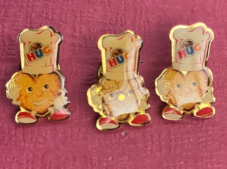 Hug Set Pin | Kaufen auf Ricardo
