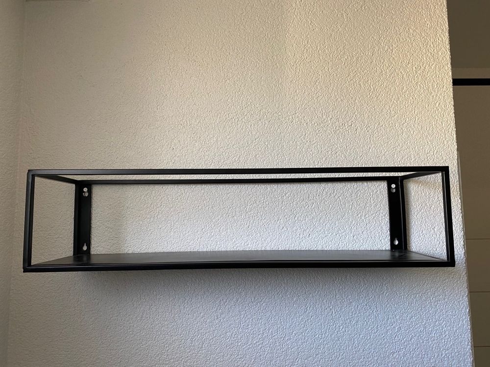 FAIRA schwarzes Wandregal aus Metall, Livique | Kaufen auf Ricardo