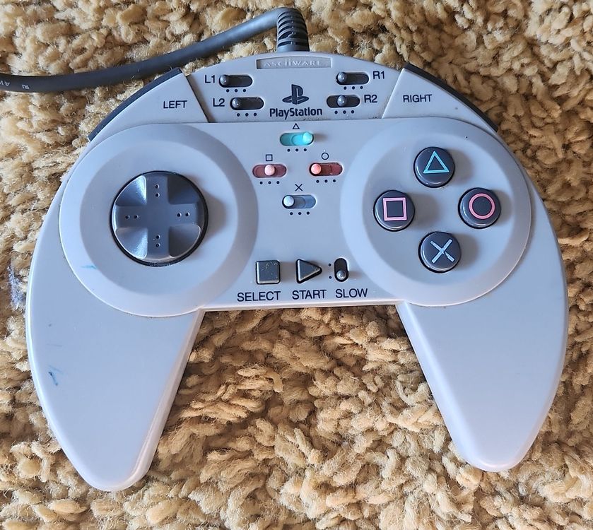 Ascii Sony PlayStation Controller PS1 Asciiware (Gebraucht) in Gümligen ...