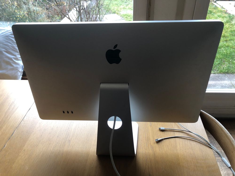 APPLE CINEMA DISPLAY LED (27 INCH) 2010 (Gebraucht) in Küsnacht ZH für ...