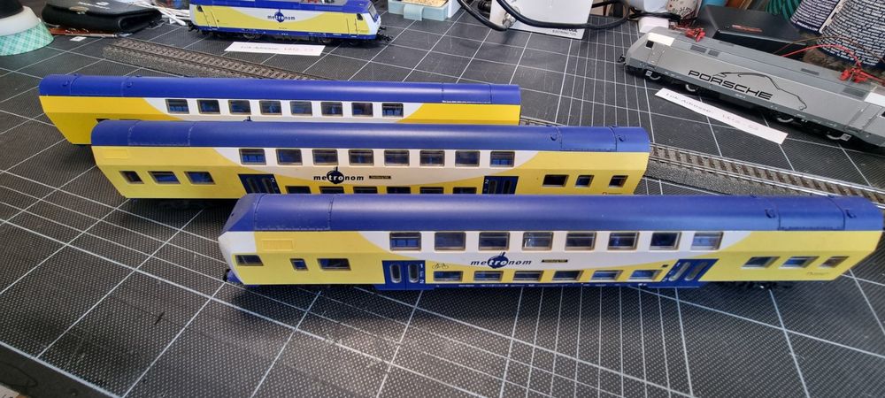 PIKO Doppelstockwagen Metronom (2) mit StW (Gebraucht) in Samstagern ...