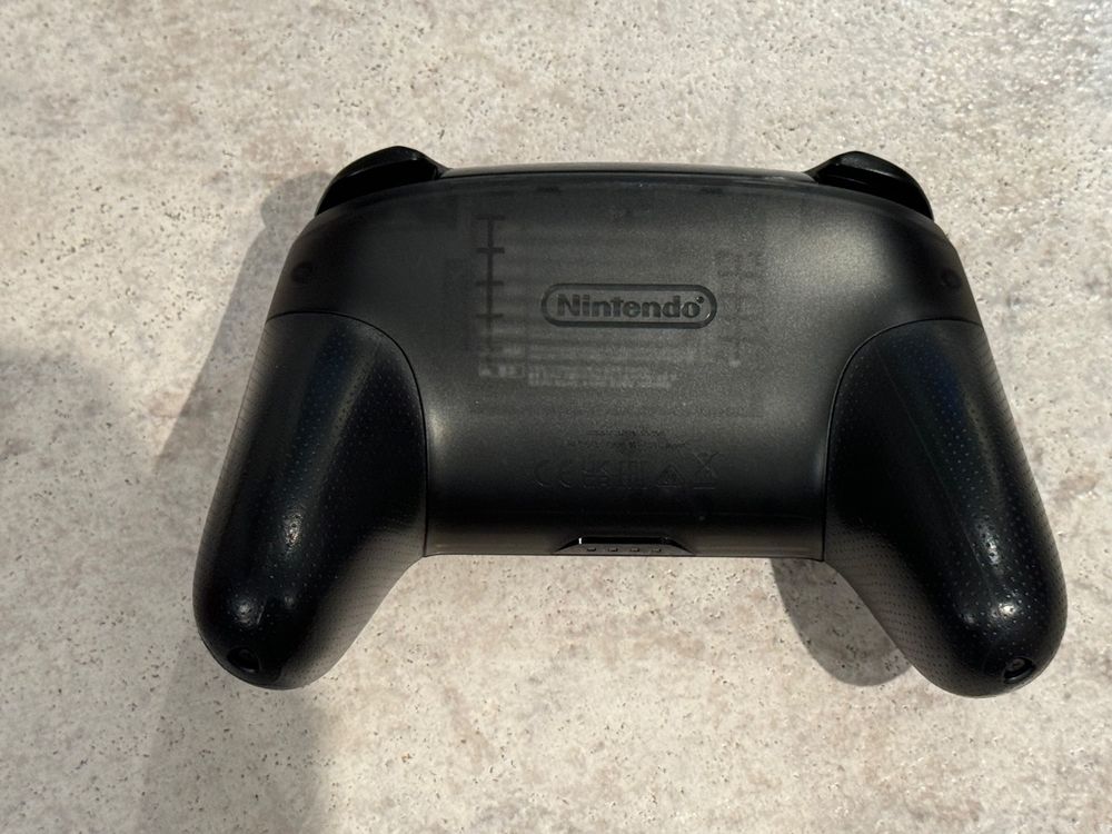 Original Nintendo Switch Pro Controller | Kaufen auf Ricardo