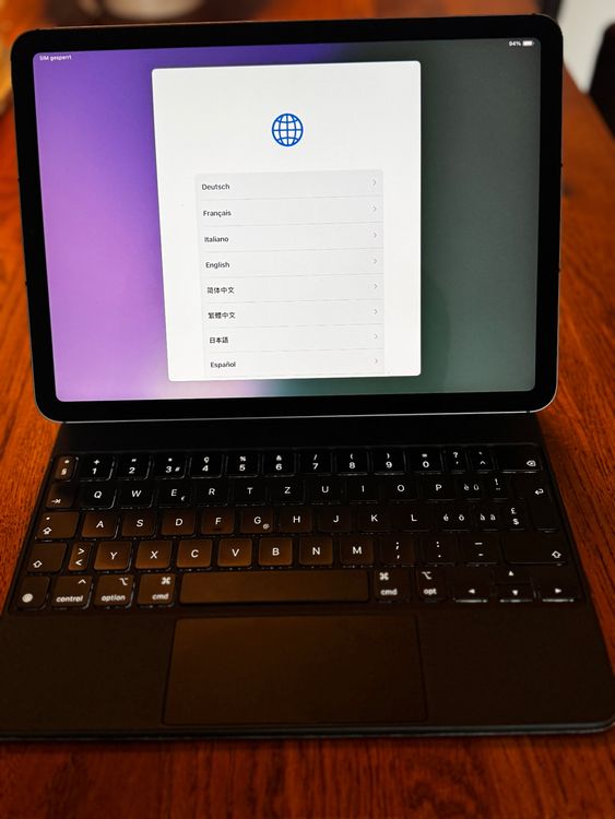 Apple iPad Air 4.Gen., 256 GB, Space Grau, + Magic Keyboard (Gebraucht ...