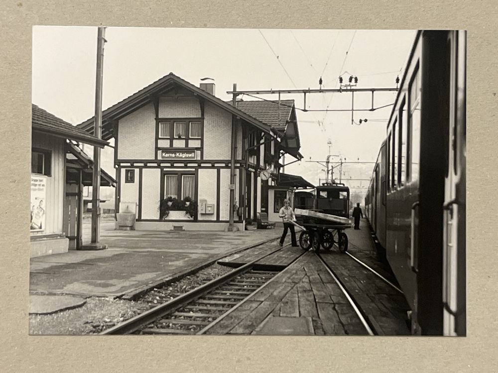 Alte SBB Bahnhof Foto Kerns-Kägiswil mit Tram 1970er/80er (Gebraucht ...