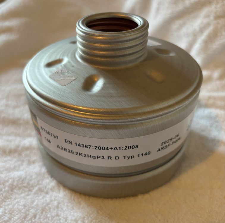 2 Gasmasken-Filter von Dräger, Typ 1140, sehr preiswert (Gebraucht) in ...
