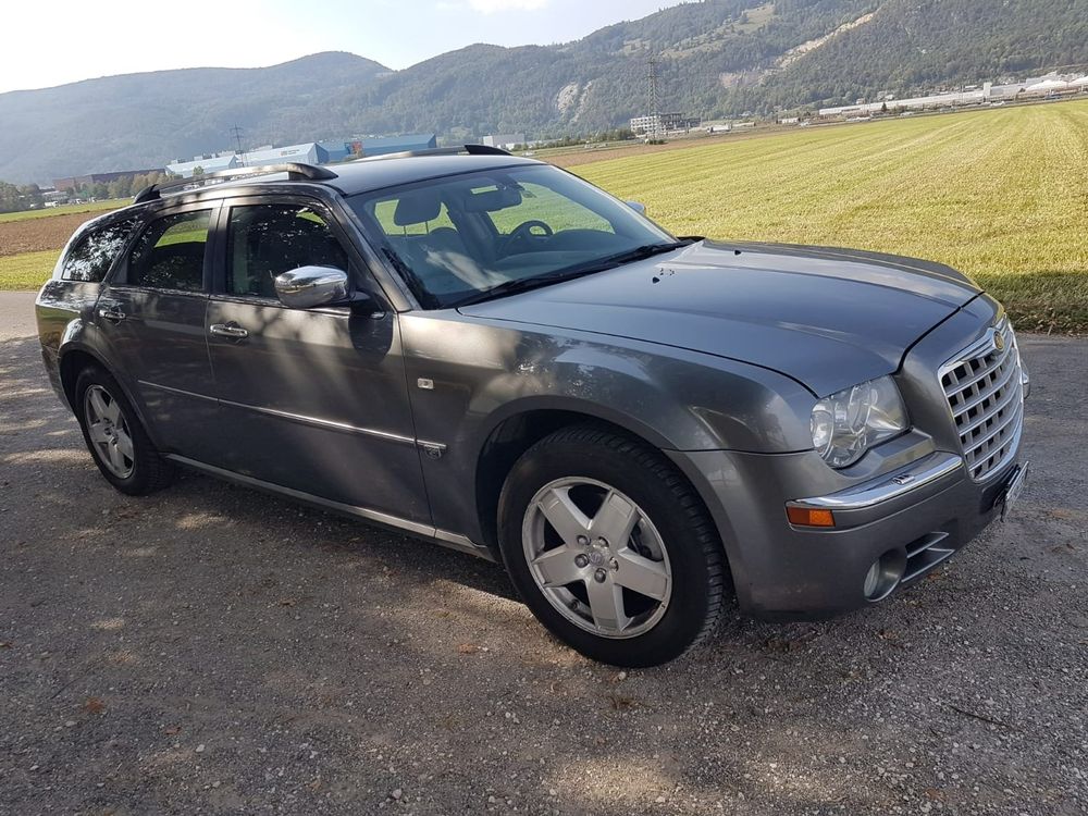 CHRYSLER 300 CT 3.5 AWD 4X4 | Kaufen auf Ricardo