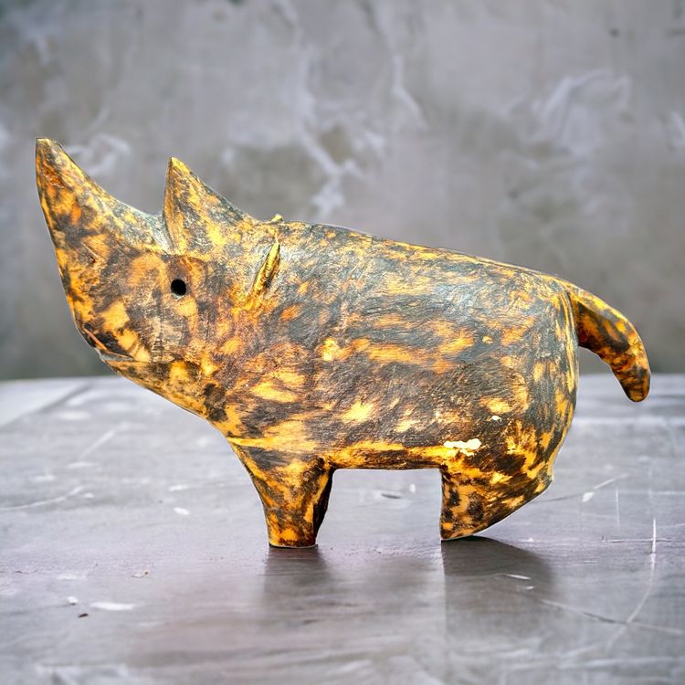 Sculpture ancienne africaine rhinocéros en bois léger Congo | Kaufen auf Ricardo