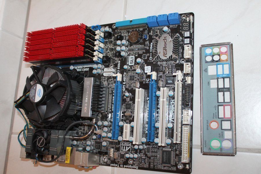 Bundle: Mainboard X58 Extreme + i7 (3,2 Ghz) + 12 GB Ram (Gebraucht) in ...