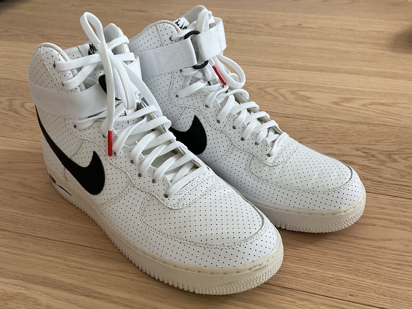 Nike Air Force 1 Perforated (US 10, EUR 44) (Gebraucht) in Meggen für ...