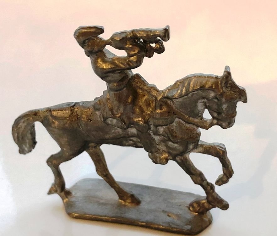 Kleine Zinn-Figur, Reitender Soldat mit Horn (Gebraucht) in Gossau/ZH ...
