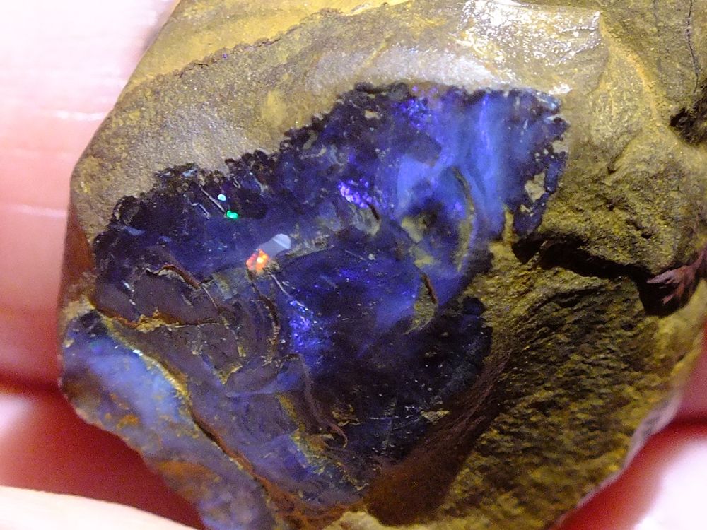 BOULDER ROH OPAL 60 Karat Gebot 1.- Elektrisch feuer (Neu und originalverpackt) in Chêne ...