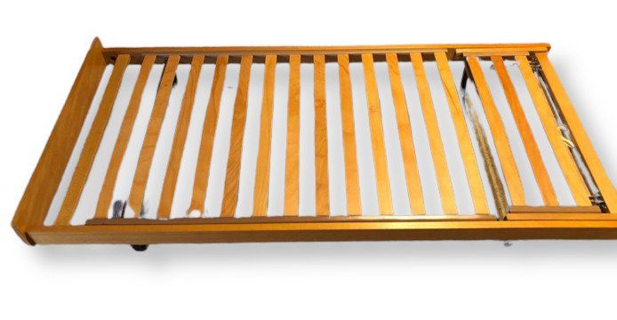 Einer Bett mit Lattenrost (fix) | Kaufen auf Ricardo