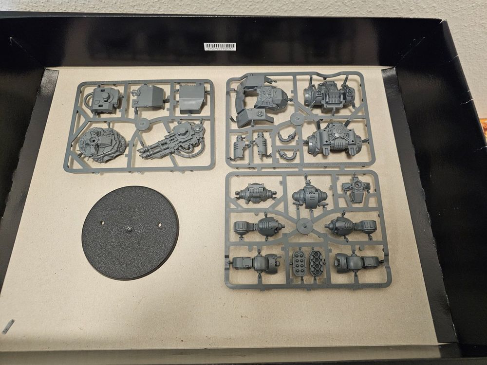 Warhammer 40k Ballistus Dreadnought on sprue (D'occasion) à Bienne pour ...