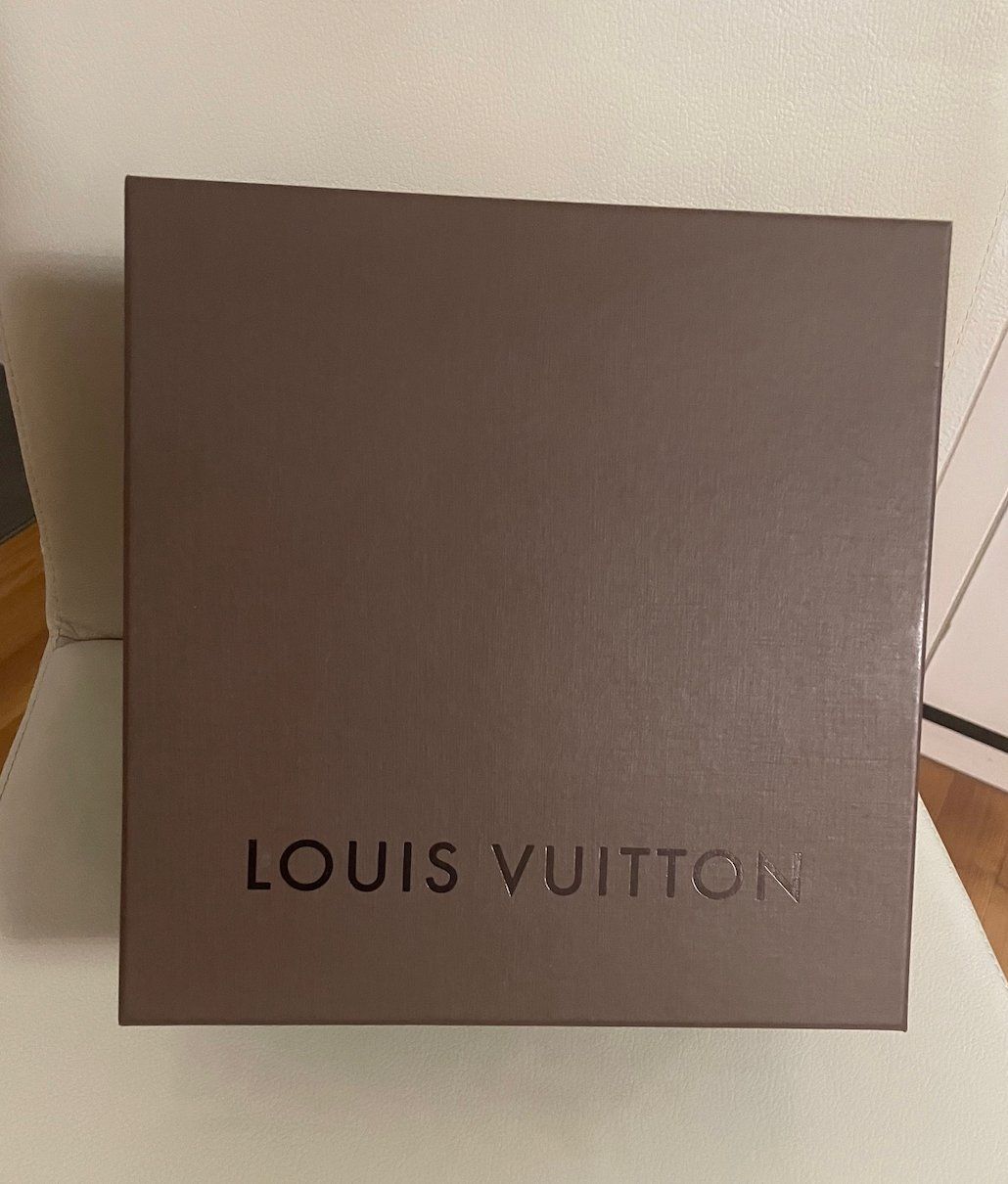 💖 Louis Vuitton Box (Neu (gemäss Beschreibung)) in Steinhausen für CHF 23 – mit Lieferung auf ...