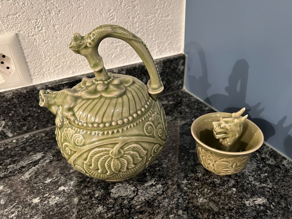 Chinese ANCIENT MAGIC BOTTOM-FILLING PORCELAIN TEAPOT SET | Kaufen auf ...