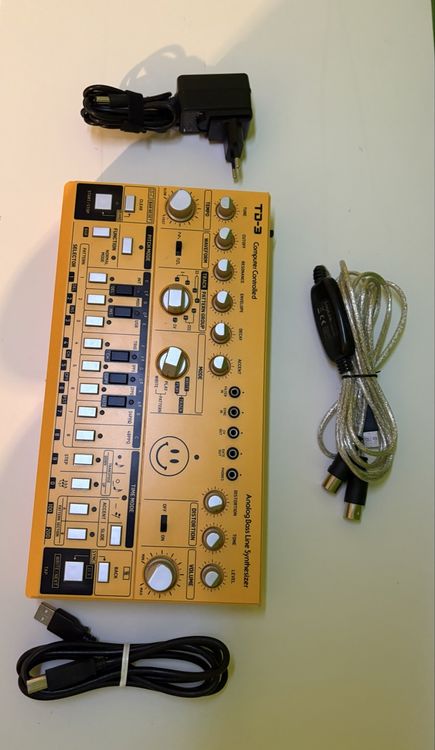 Synthesizer Analog Bass Line TD-3-AM Smile Edition, Gelb | Kaufen auf ...