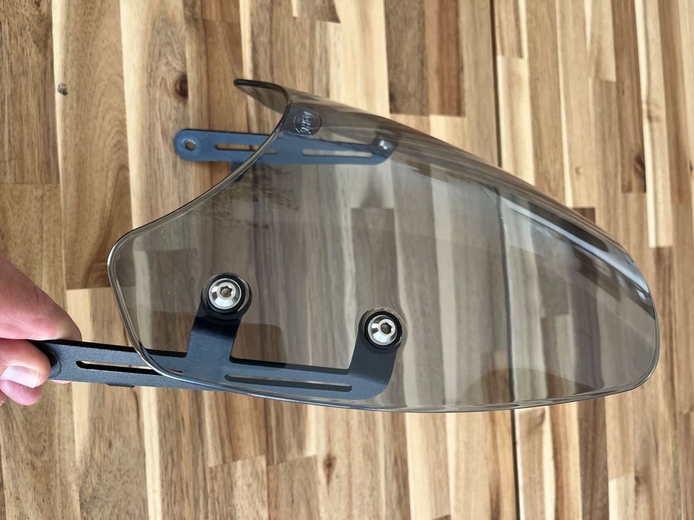 Dart fly screen for Triumph T120 (Gebraucht) in Corseaux für CHF 25 ...