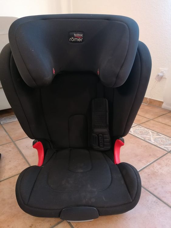 Römer Kinder Autositz plus Sitzschutz (Audi) | Kaufen auf Ricardo