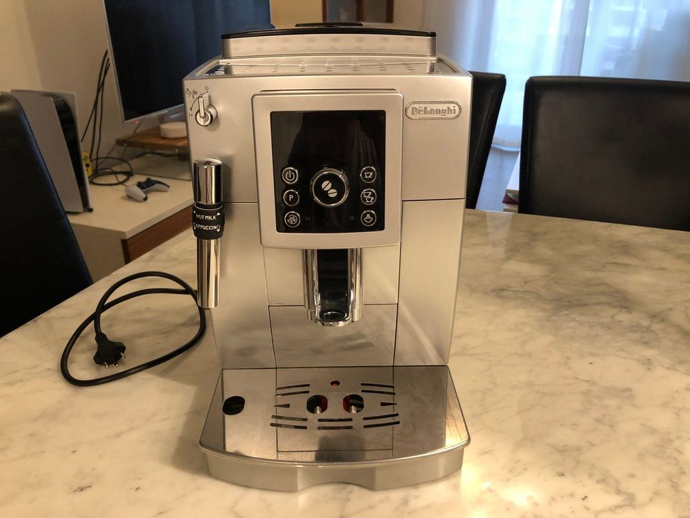 Kaffeemaschine De Longhi ECAM 23.420.ST | Kaufen auf Ricardo