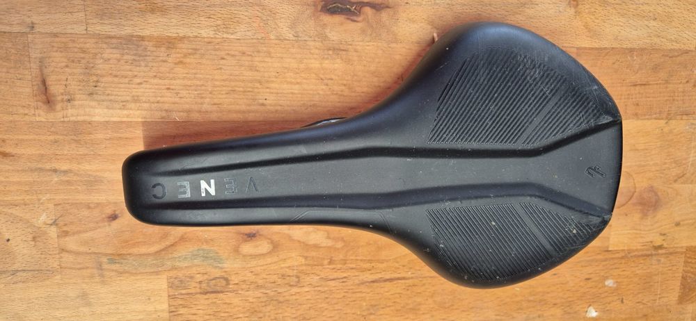 Selle Venec natural fit pour vélo en parfait état (Gebraucht) in Sion ...