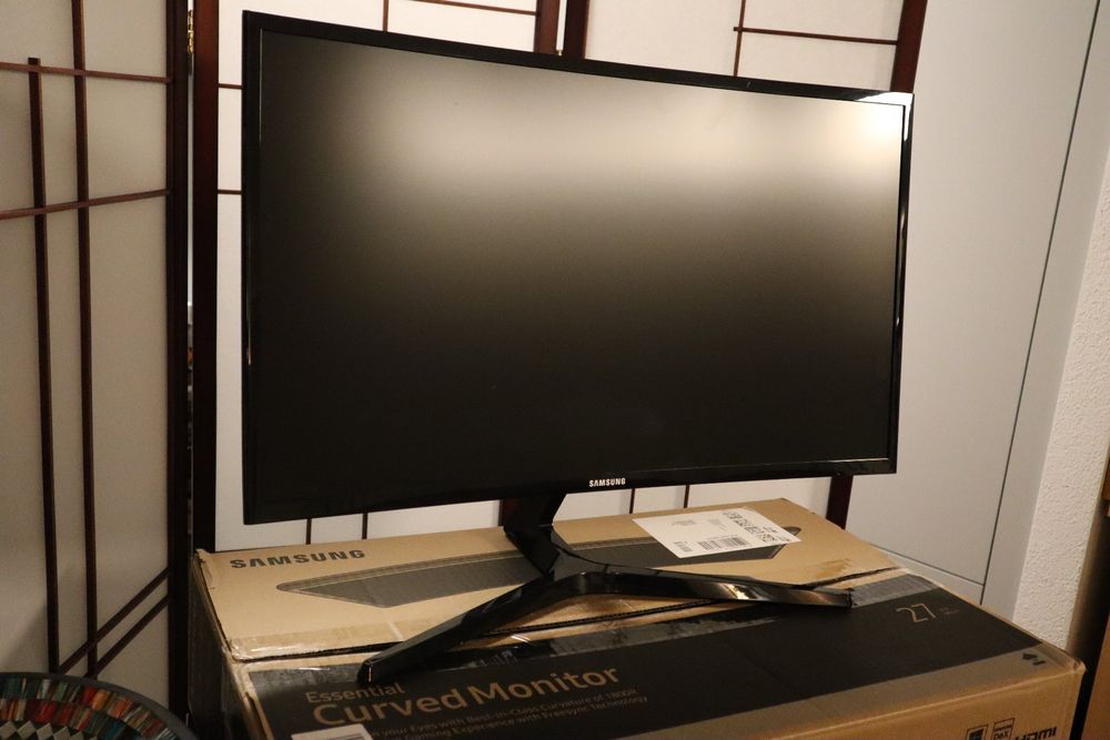 Curved Monitor, Essential Gaming Monitor, Samsung CF398, 27" (Neu ...