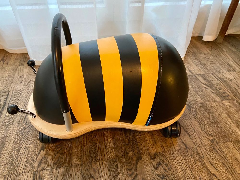 Wheely Bug Biene gross (Gebraucht) in Thalwil für CHF 17 – nur Abholung auf Ricardo kaufen