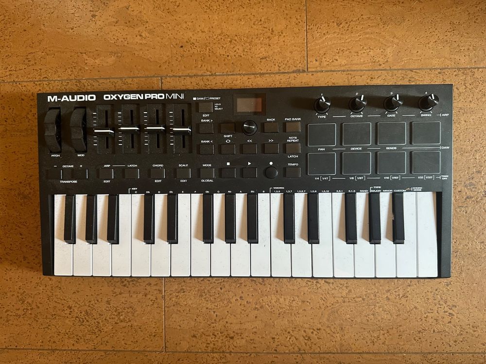 M-AUDIO OXYGENPRO Midi Keyboard (Gebraucht) in Münchringen für CHF 50 ...