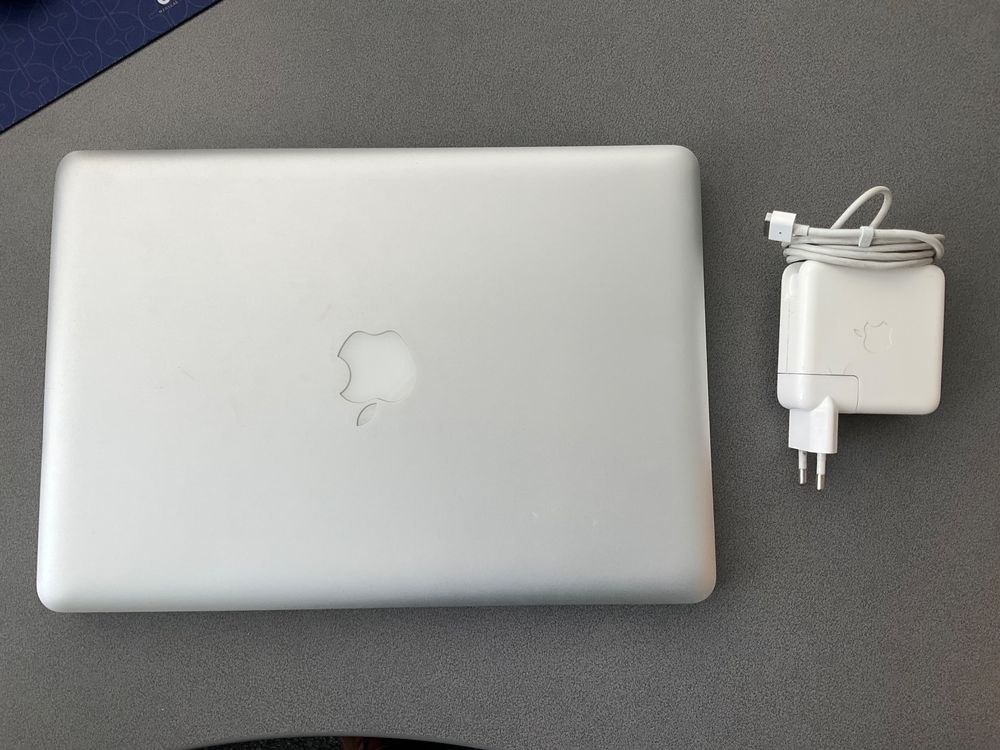 Apple MacBook "Core 2 Duo" 2.0 13" (Unibody) (Gebraucht) in Brügg BE für CHF 26 – mit Lieferung ...