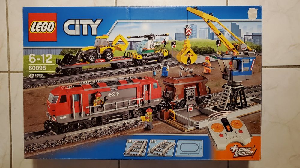 LEGO 60098 roter Schwerlastzug, komplett, wie neu (Neuf (Voir ...
