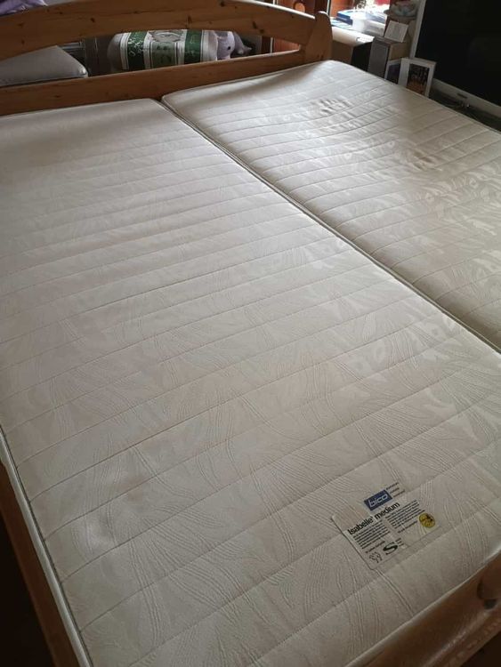 Doppelbett Holz mit Bico-flex Rost und Isabelle Matratze (Gebraucht) in ...