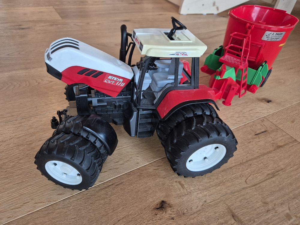 Steyr CVT 170 Traktor mit Strautmann Verti-Mix 1050 (Gebraucht) in St ...