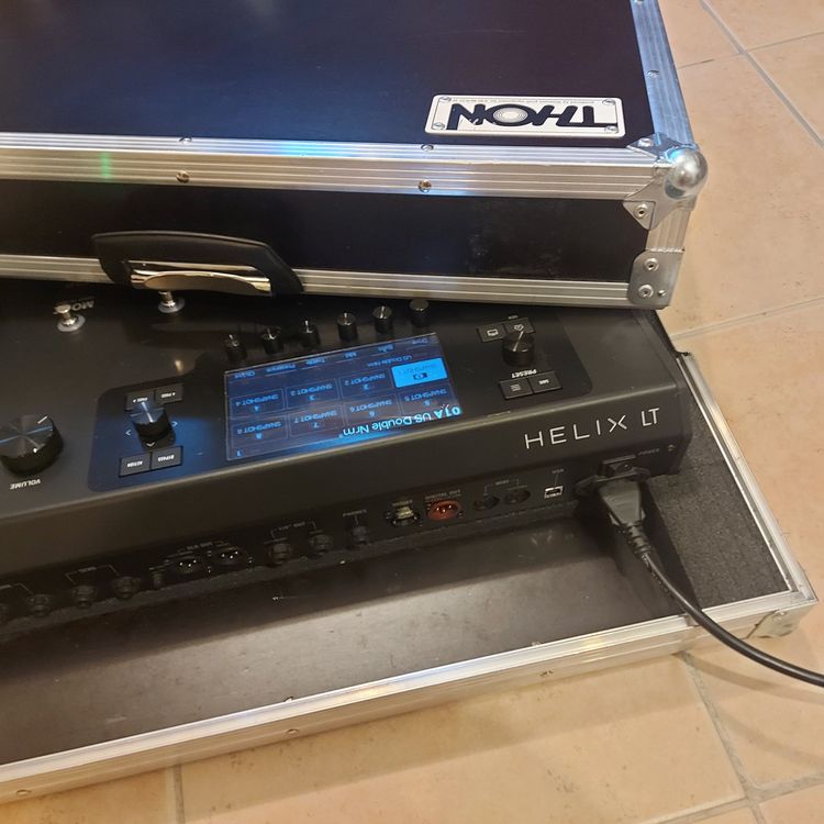 Line6 Helix LT avec Flight Case | Kaufen auf Ricardo