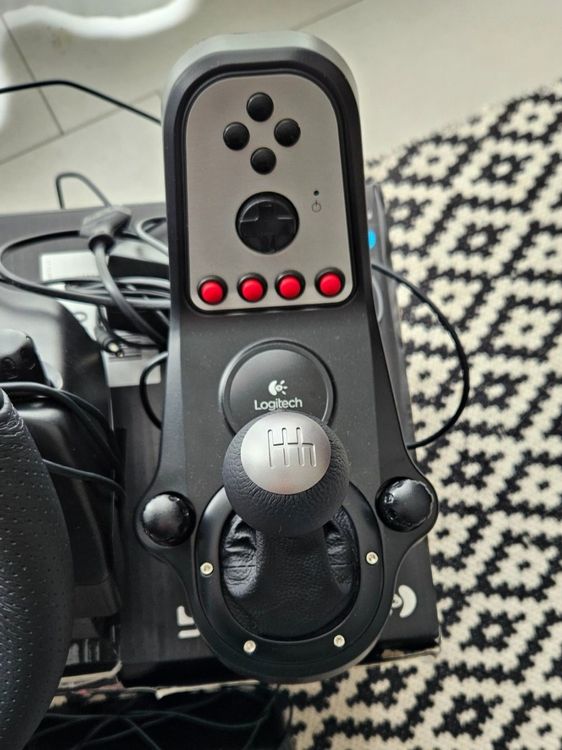 Logitech G27 Racing Wheel & Pedal Set - G-Series PC,PS2,PS3 | Acheter ...