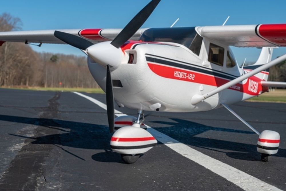 2 Meter-Cessna-182 rot, 6S-PNP-Set von HSDJets | Kaufen auf Ricardo