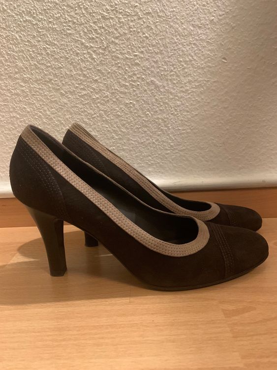 Bally Wildleder Pumps (Gebraucht) in Gümligen für CHF 18 – mit ...