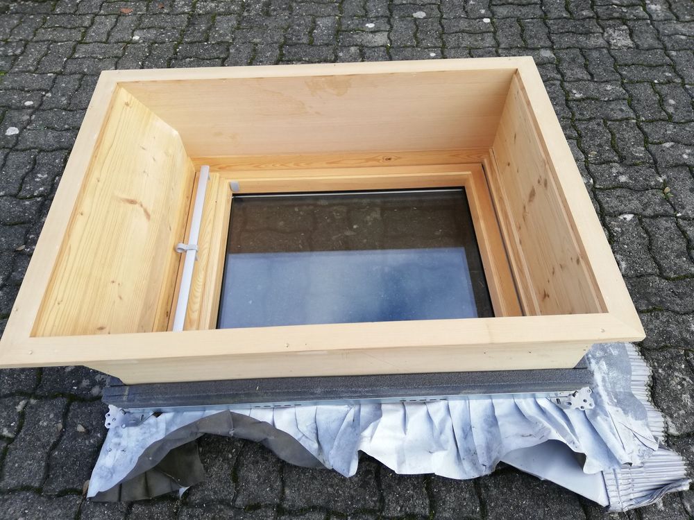 Velux Dachfenster GHL 3060 mit Holzverschalung innen (Gebraucht) in ...