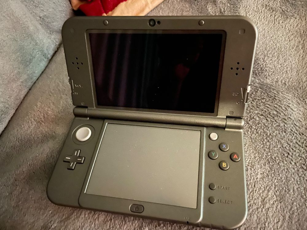 New Nindendo DS3 Xl mit 6 Spiele und OVP (Gebraucht) in Neuenhof für ...