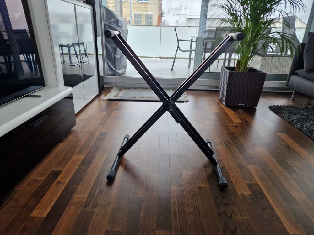 König & Meyer Keyboard Schrenständer "Rick 20" NEU! | Kaufen auf Ricardo