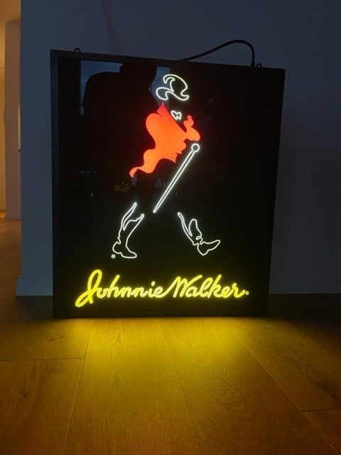 Youngtimer Johnny Walker Whisky Pub Neon Leuchte 70x62x9cm (Gebraucht ...