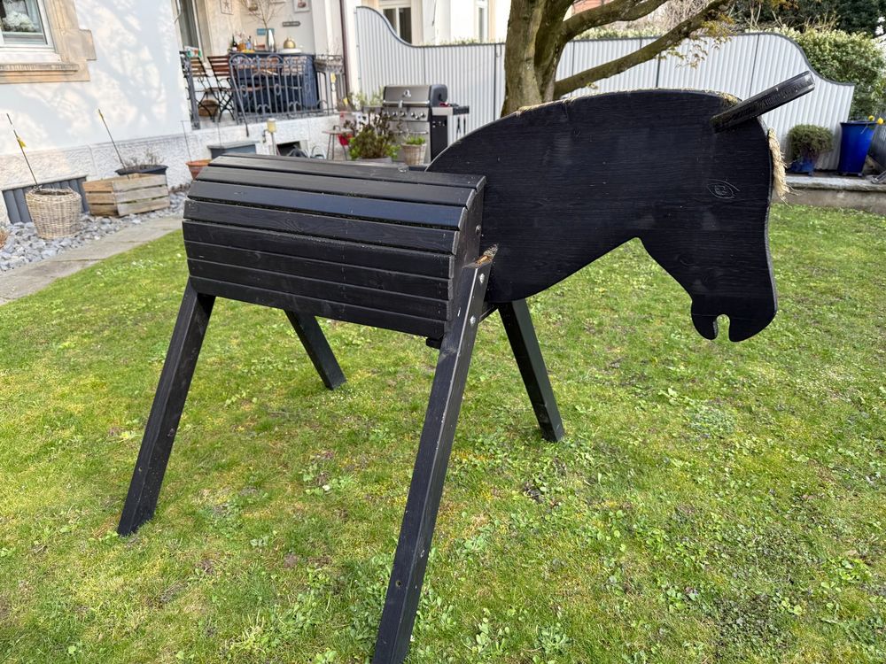 Spannende Holzpferd Garten Gebraucht Bild