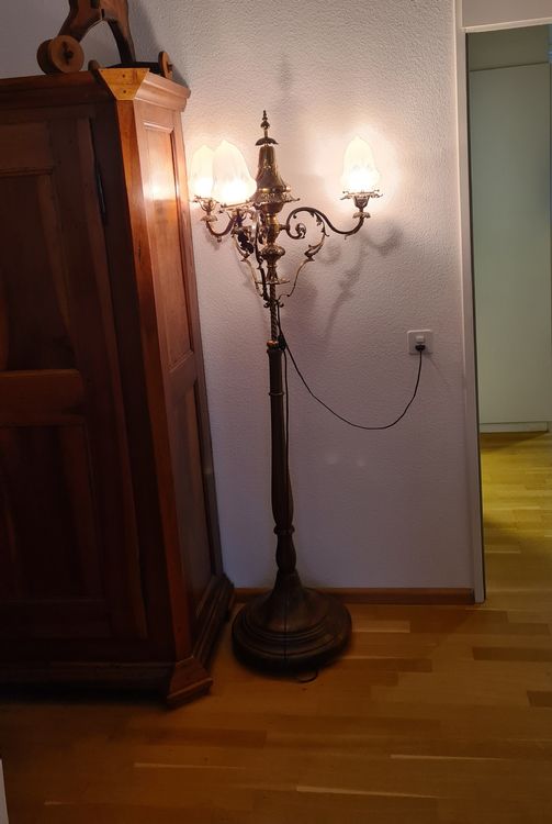 antike Stehlampe (Gebraucht) in Basel für CHF 75 – nur Abholung auf Ricardo kaufen