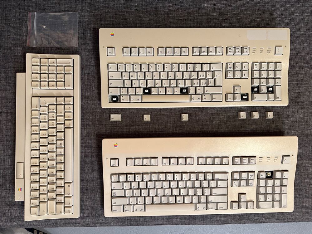 3x Apple Macintosh Keyboards Vintage (Defekt) in Grolley für CHF 48.5 ...