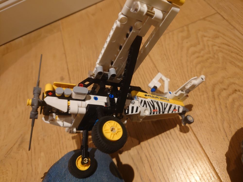 Lego Technic Bush Plane 42198, komplett! (Gebraucht) in Wetzikon ZH für ...