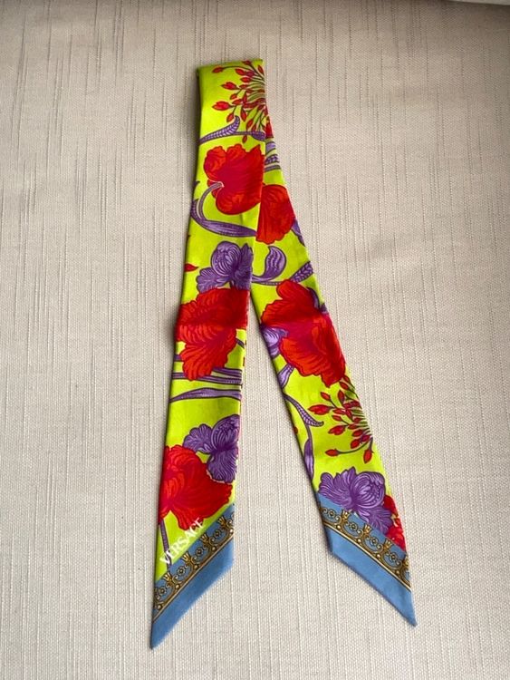 Original Twilly von Versace (Gebraucht) in Adligenswil für CHF 59 – mit ...