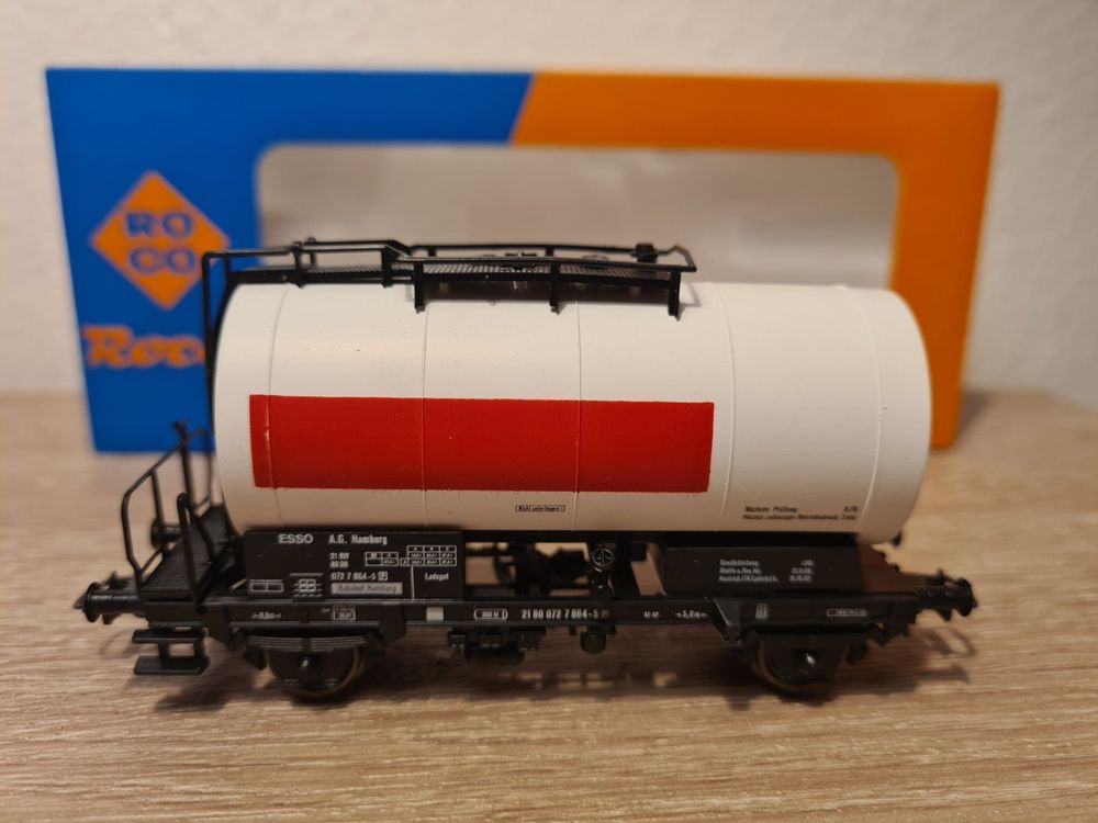 Roco Kesselwagen 4336 B Esso H0 OVP (Neuf avec emballage d'origine) à ...