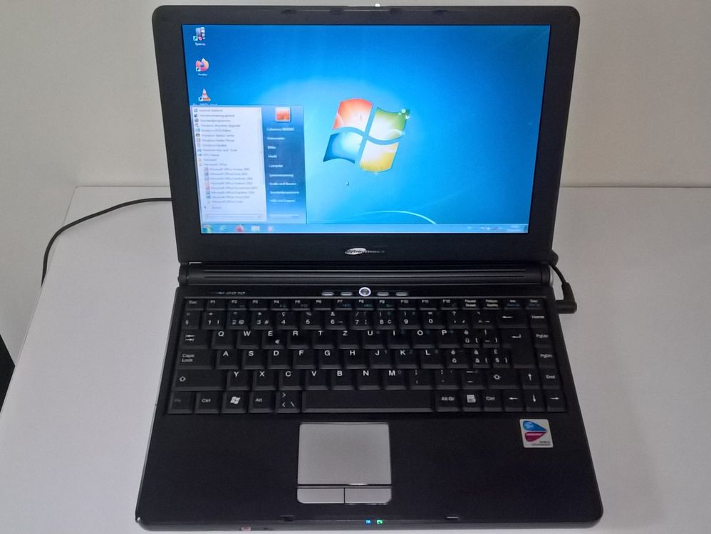 Medion Cybermax SIM 2010 mit Windows 7 und Office | Kaufen auf Ricardo